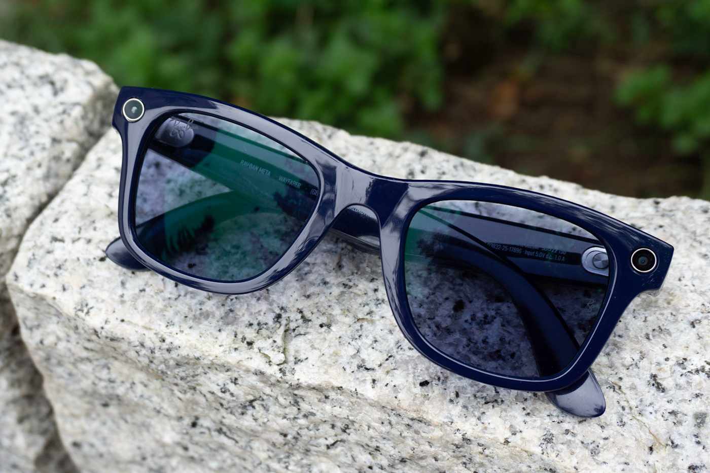 Meta's smart glasses have a new shortcut to call and text without ...